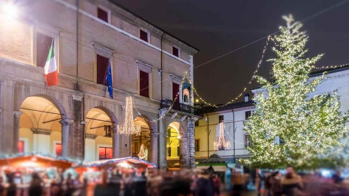 7 Reasons To Spend Christmas In Italy - All Roads Lead To Italy